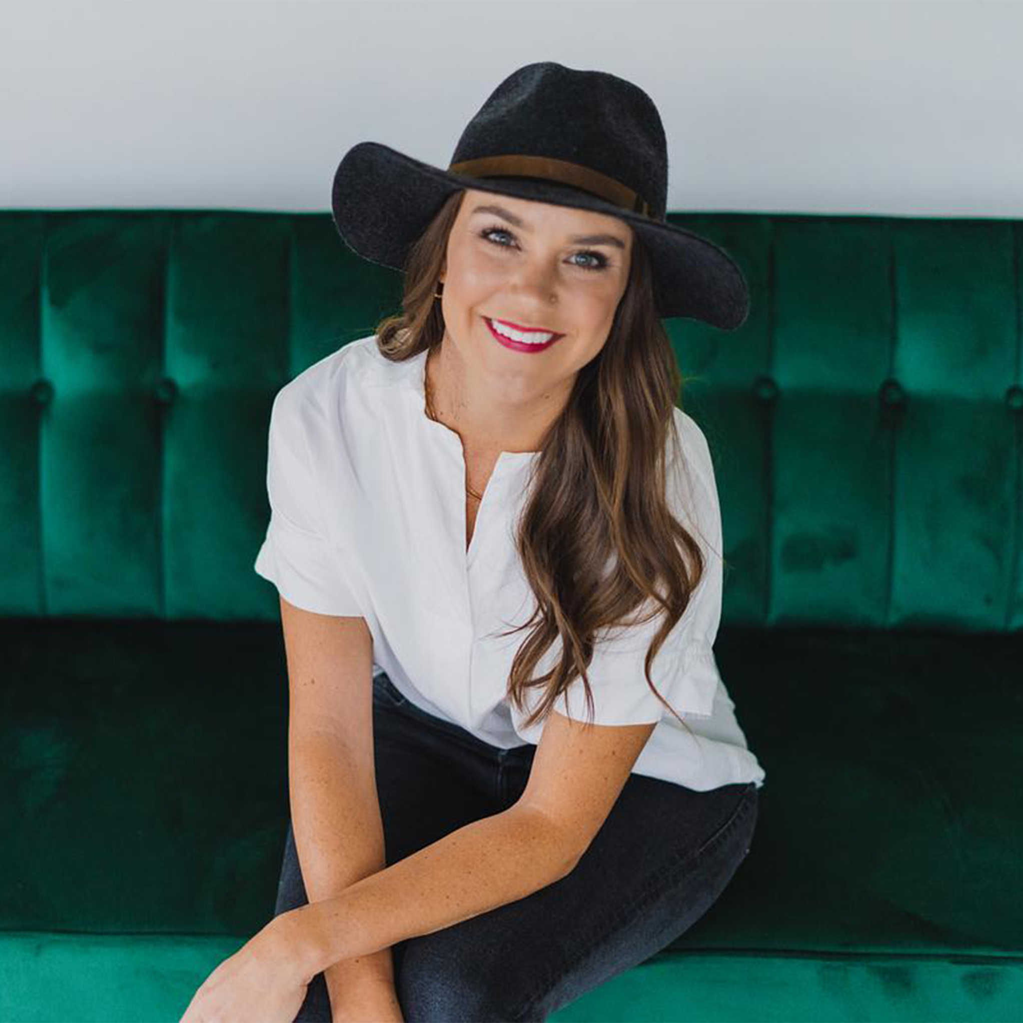 Episode 7 Jessica Hotz, Founder of the Nonprofit, Elevate - Women & Work