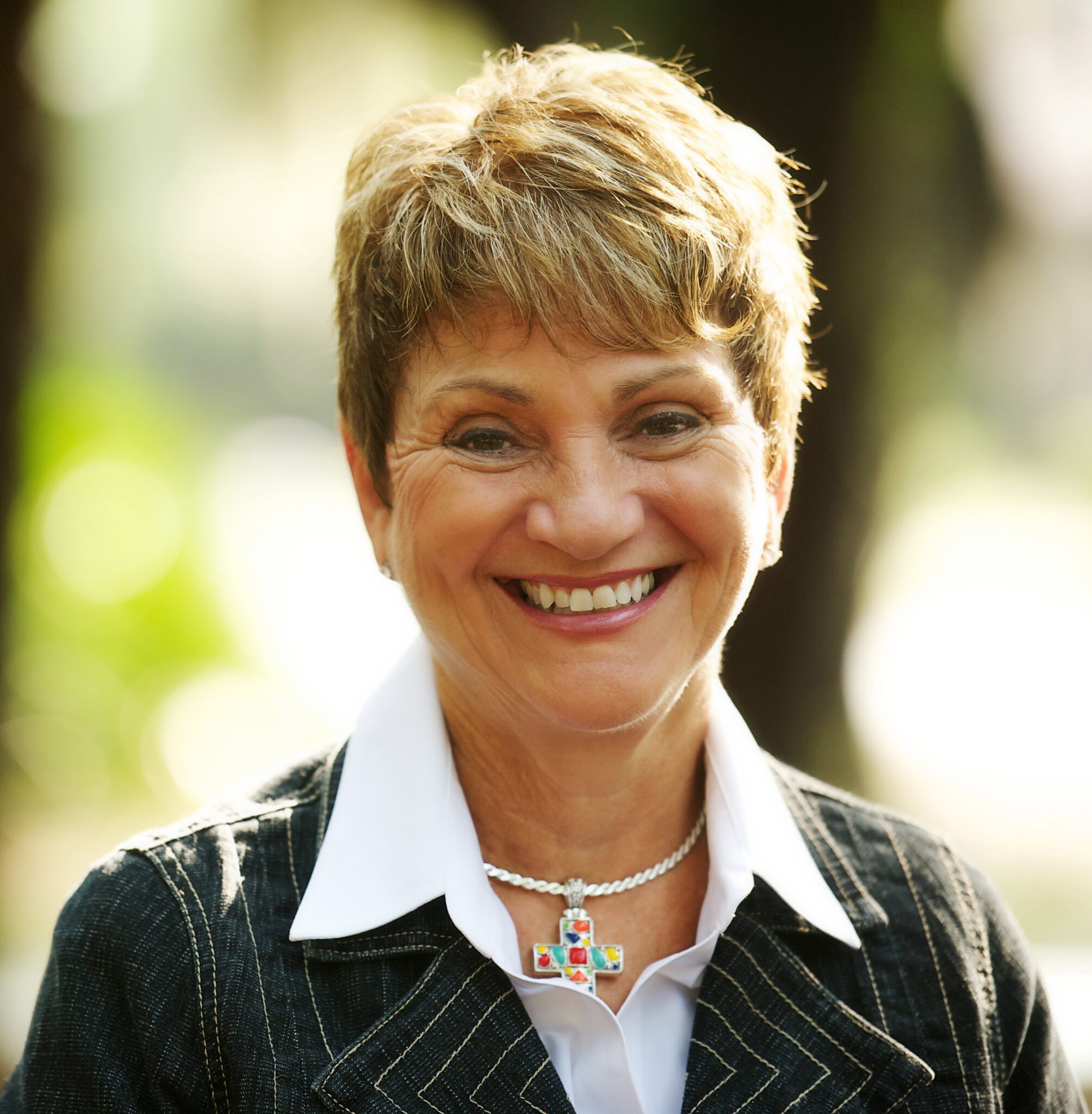 Episode 24 Sheila West, Businesswoman & Entrepreneur - Women & Work