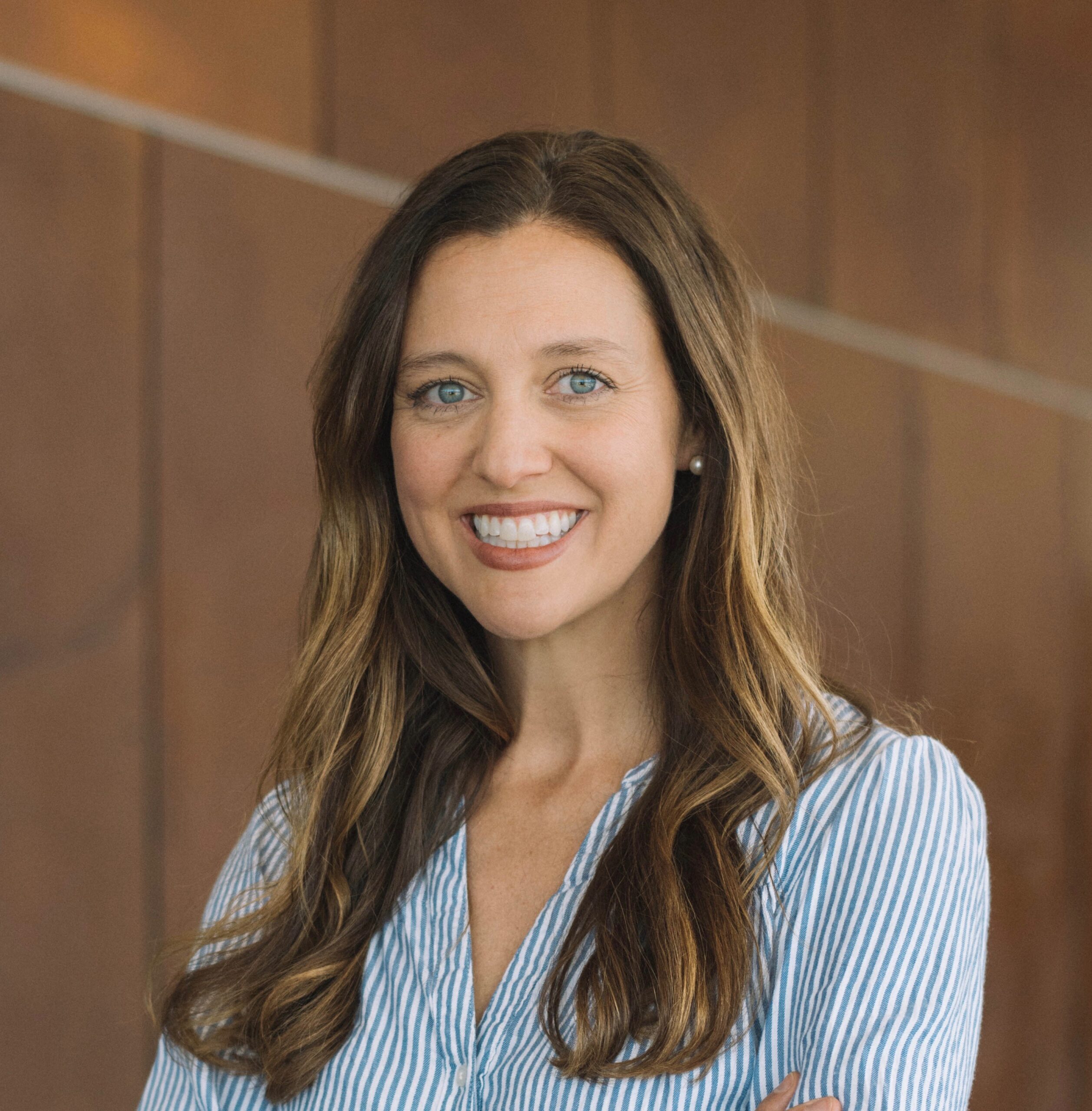 Episode 45: Jen Oshman, Author, Speaker & Podcaster - Women & Work